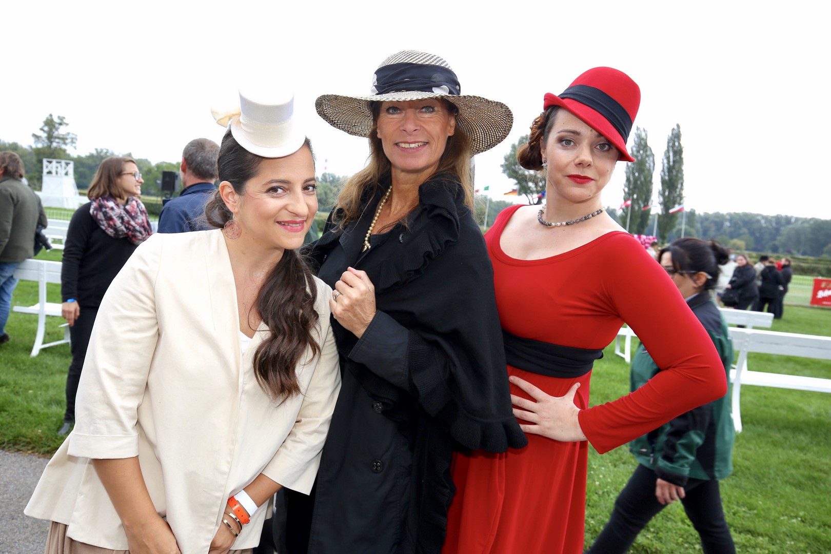 VIENNA ASCOT – Galopprennen und Couture - Hedi Grager - Journalistin ...