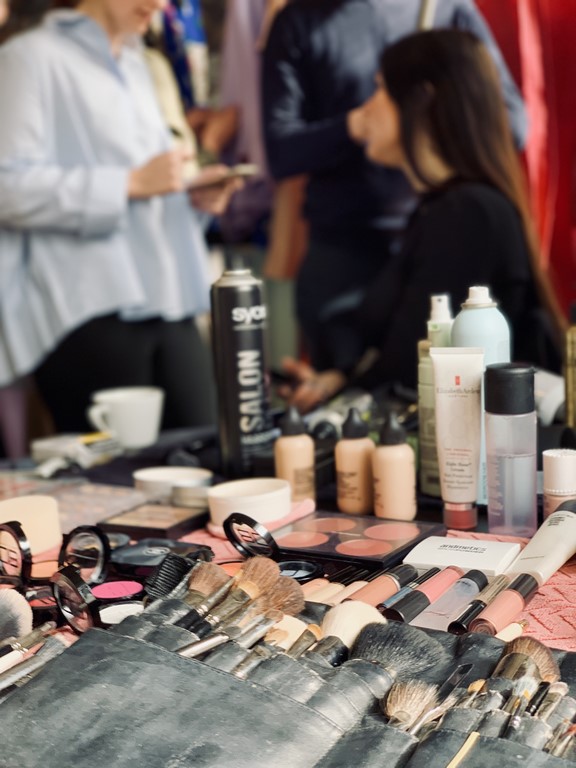 ‚Behind the Scenes‘ – Ausgabe 2 des ‚Aiola Living Magazins‘ - Hedi ...