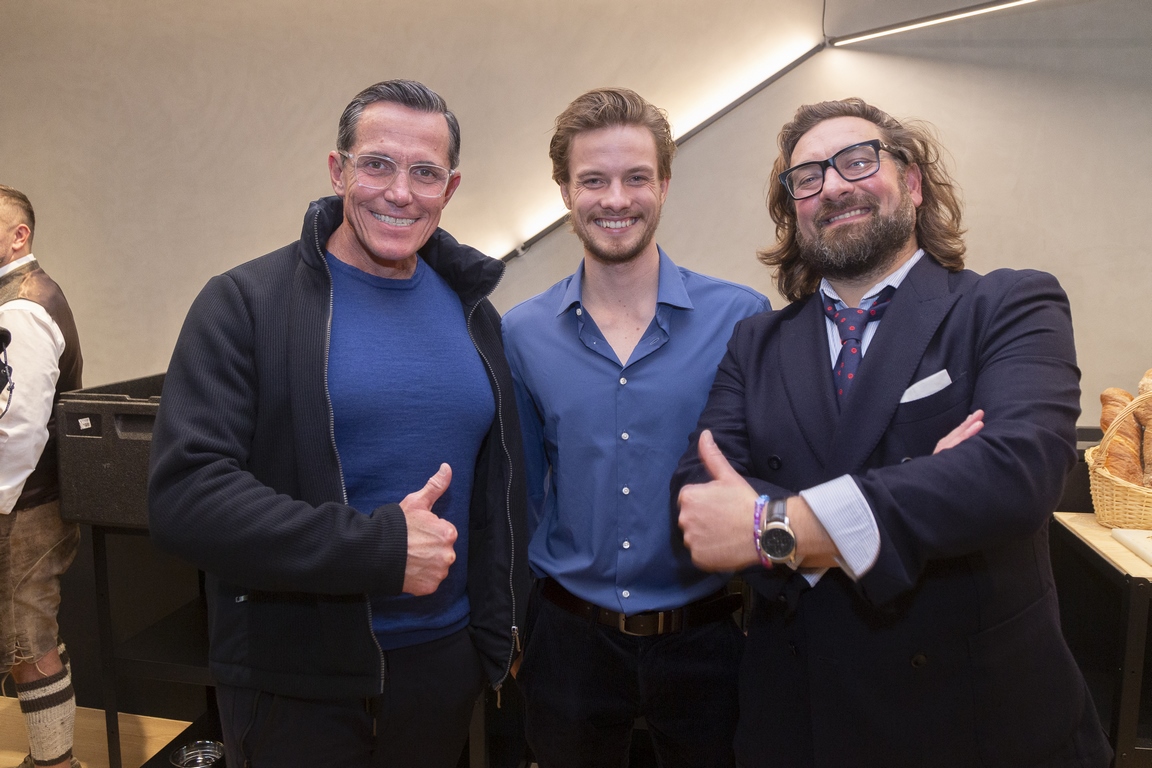 Austrian Gentlemen´s Club macht sich für Loose Tie in der Mooncity ...