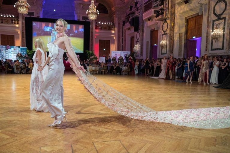 Dancer against Cancer Ball 2023 - Hedi Grager - Journalistin/Bloggerin