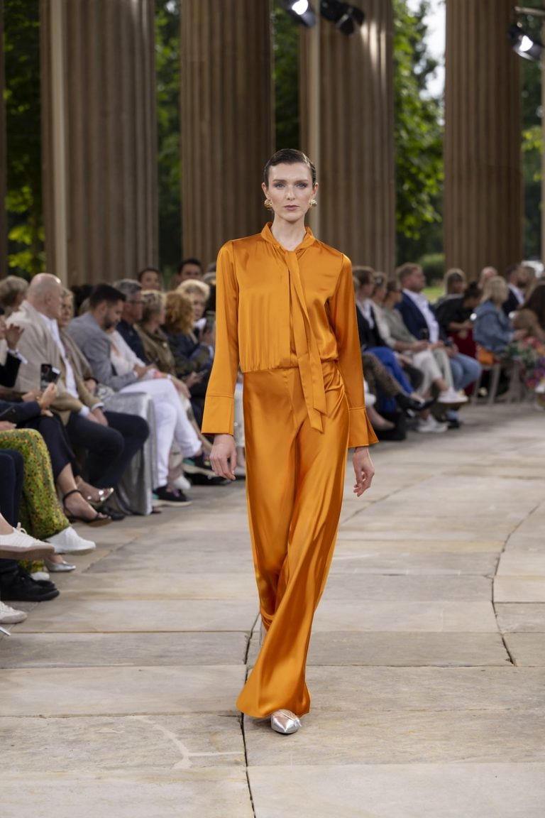 Marc Cain präsentierte seine neueste Kollektion „Pure Radiance“ - Hedi ...